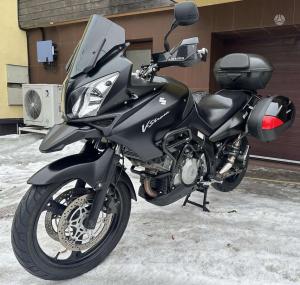 Melns Suzuki DL 2005 Kauņa, ar dzinēja tilpumu 1.00 L un nobraukumu 70 tūkst. km par 2850 €, foto 2 vietnē AUTOMOTO.COM.LV