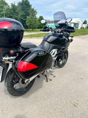 Melns Suzuki DL 2005 Panevēža, ar dzinēja tilpumu 1.00 L un nobraukumu 68 tūkst. km par 3800 €, foto 8 vietnē AUTOMOTO.COM.LV