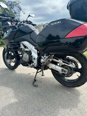 Melns Suzuki DL 2005 Panevēža, ar dzinēja tilpumu 1.00 L un nobraukumu 68 tūkst. km par 3800 €, foto 12 vietnē AUTOMOTO.COM.LV