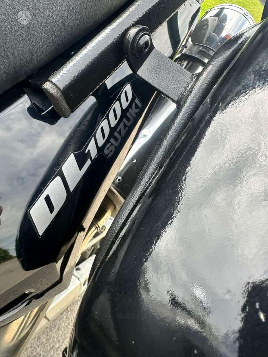 Melns Suzuki DL 2005 Panevēža, ar dzinēja tilpumu 1.00 L un nobraukumu 68 tūkst. km par 3800 €, foto 17 vietnē AUTOMOTO.COM.LV