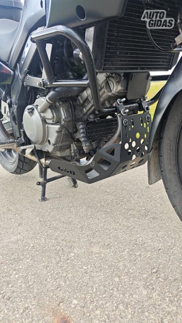 Black Suzuki DL 2005 in Panevezys, with an engine capacity of 0.65 L and mileage of 115 thousand km for 3900 €, photo 10 on AUTOMOTO.COM.LV