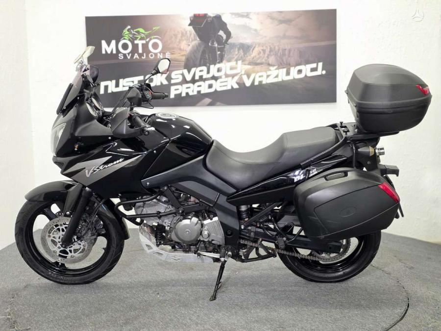 Black Suzuki DL 2005 in Panevezys, with an engine capacity of 0.65 L and mileage of 51 thousand km for 1950 €, photo 7 on AUTOMOTO.COM.LV