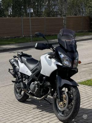 Black Suzuki DL 2005 in Klaipeda, with an engine capacity of 0.65 L and mileage of 46 thousand km for 2800 €, photo  on AUTOMOTO.COM.LV