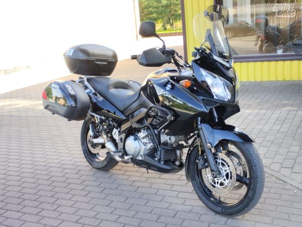 Melns Suzuki DL 2006 Šilutė, ar dzinēja tilpumu 1.00 L un nobraukumu 38 tūkst. km par 3650 €, foto 1 vietnē AUTOMOTO.COM.LV