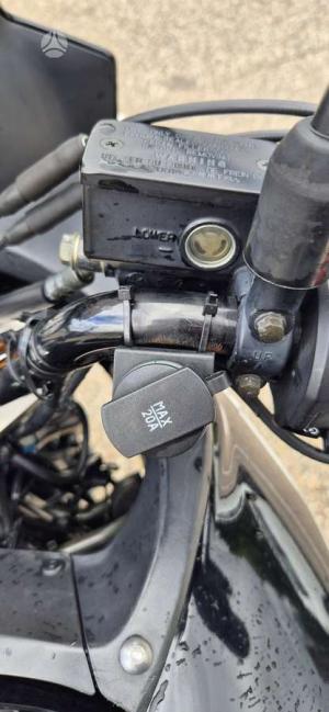 Black Suzuki DL 2006 in Vilnius, with an engine capacity of 1.00 L and mileage of 65 thousand km for 3500 €, photo 15 on AUTOMOTO.COM.LV