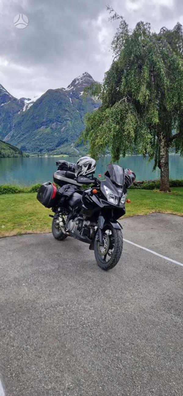 Melns Suzuki DL 2006 Viļņa, ar dzinēja tilpumu 1.00 L un nobraukumu 65 tūkst. km par 3500 €, foto 1 vietnē AUTOMOTO.COM.LV