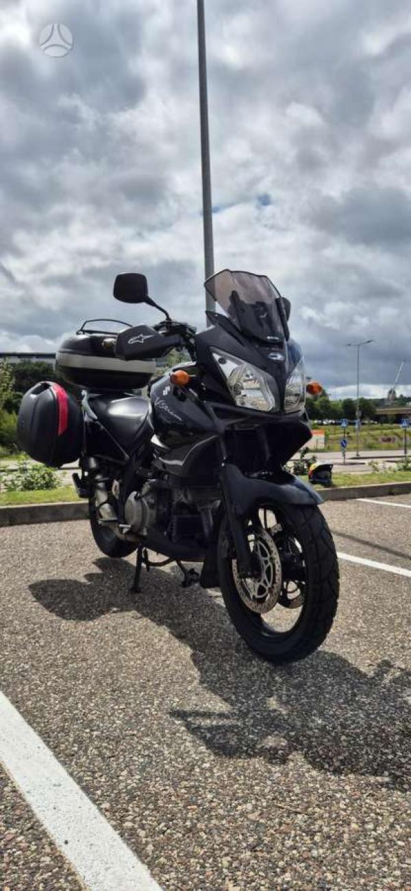 Melns Suzuki DL 2006 Viļņa, ar dzinēja tilpumu 1.00 L un nobraukumu 65 tūkst. km par 3500 €, foto 2 vietnē AUTOMOTO.COM.LV