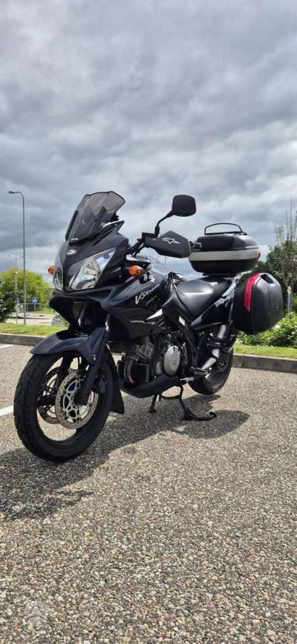 Melns Suzuki DL 2006 Viļņa, ar dzinēja tilpumu 1.00 L un nobraukumu 65 tūkst. km par 3500 €, foto 3 vietnē AUTOMOTO.COM.LV