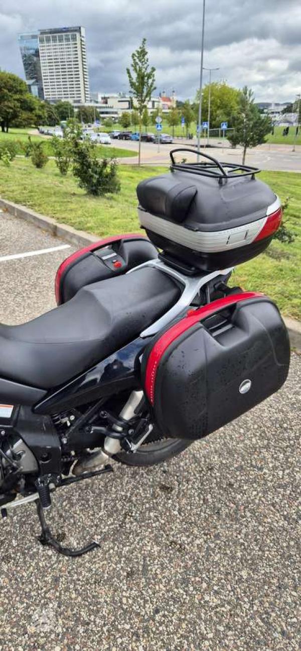 Melns Suzuki DL 2006 Viļņa, ar dzinēja tilpumu 1.00 L un nobraukumu 65 tūkst. km par 3500 €, foto 7 vietnē AUTOMOTO.COM.LV
