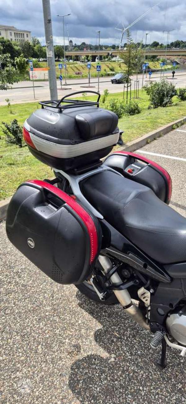 Melns Suzuki DL 2006 Viļņa, ar dzinēja tilpumu 1.00 L un nobraukumu 65 tūkst. km par 3500 €, foto 8 vietnē AUTOMOTO.COM.LV