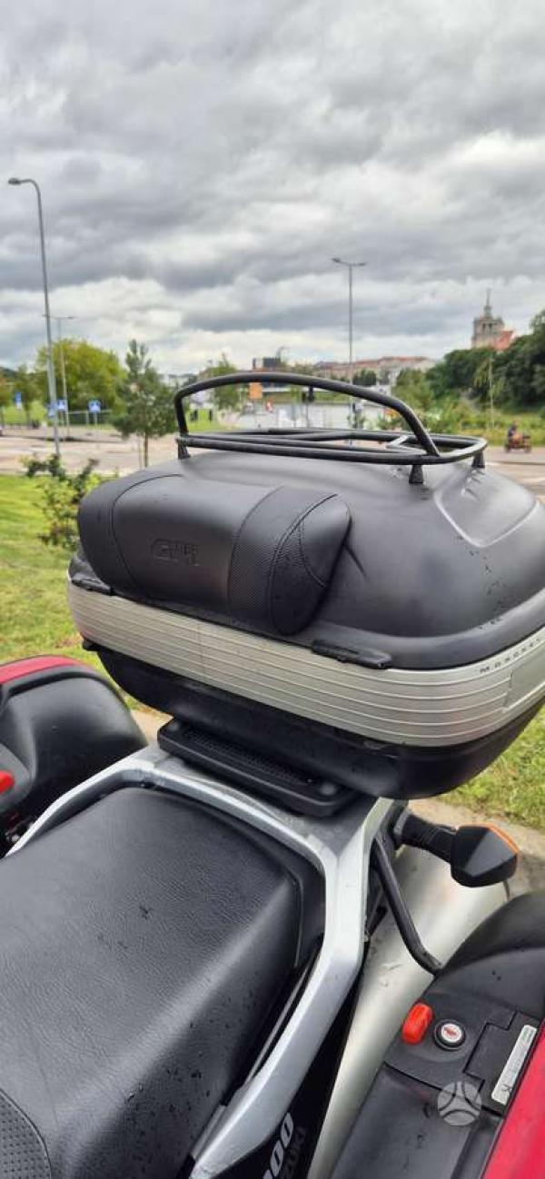 Melns Suzuki DL 2006 Viļņa, ar dzinēja tilpumu 1.00 L un nobraukumu 65 tūkst. km par 3500 €, foto 10 vietnē AUTOMOTO.COM.LV