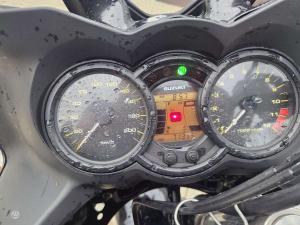 Black Suzuki DL 2006 in Taurage, with an engine capacity of 0.65 L and mileage of 71 thousand km for 2750 €, photo 11 on AUTOMOTO.COM.LV