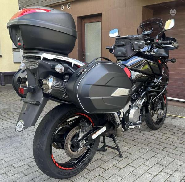 Black Suzuki DL 2007 in Kaunas, with an engine capacity of 1.00 L and mileage of 59 thousand km for 3850 €, photo 2 on AUTOMOTO.COM.LV