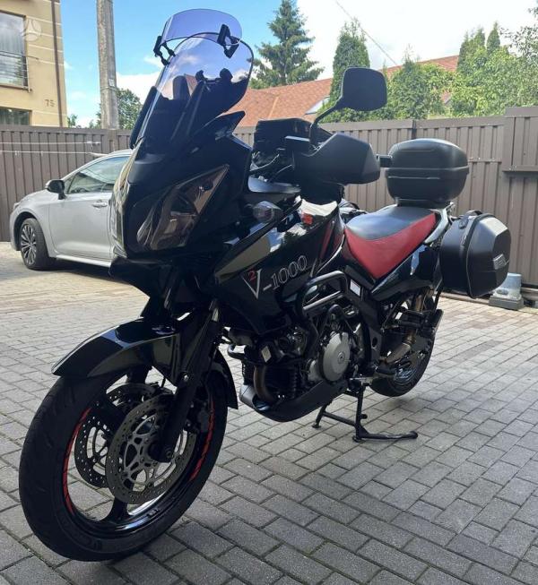 Black Suzuki DL 2007 in Kaunas, with an engine capacity of 1.00 L and mileage of 59 thousand km for 3850 €, photo 3 on AUTOMOTO.COM.LV