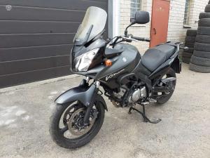 Melns Suzuki DL 2007 Panevēža, ar dzinēja tilpumu 0.65 L un nobraukumu 49 tūkst. km par 2100 €, foto 3 vietnē AUTOMOTO.COM.LV