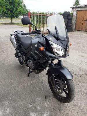 Melns Suzuki DL 2007 Panevēža, ar dzinēja tilpumu 0.65 L un nobraukumu 49 tūkst. km par 2100 €, foto 5 vietnē AUTOMOTO.COM.LV