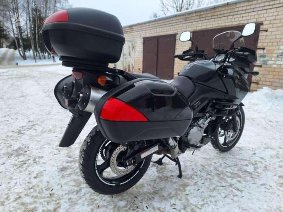 Black Suzuki DL 2007 in Elektrenai, with an engine capacity of 1.00 L and mileage of 31 thousand km for 3750 €, photo 14 on AUTOMOTO.COM.LV