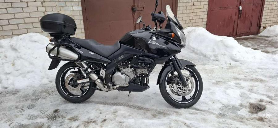Black Suzuki DL 2007 in Elektrenai, with an engine capacity of 1.00 L and mileage of 31 thousand km for 3750 €, photo 20 on AUTOMOTO.COM.LV