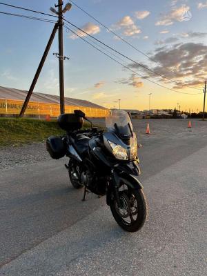 Black Suzuki DL 2008 in Vilnius, with an engine capacity of 1.00 L and mileage of 60 thousand km for 3150 €, photo 3 on AUTOMOTO.COM.LV