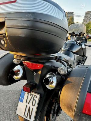 Black Suzuki DL 2008 in Vilnius, with an engine capacity of 1.00 L and mileage of 60 thousand km for 3150 €, photo 9 on AUTOMOTO.COM.LV