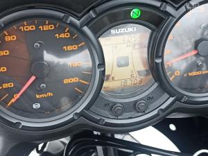 Black Suzuki DL 2010 in Kaunas, with an engine capacity of 0.65 L and mileage of 19 thousand km for 4200 €, photo 12 on AUTOMOTO.COM.LV