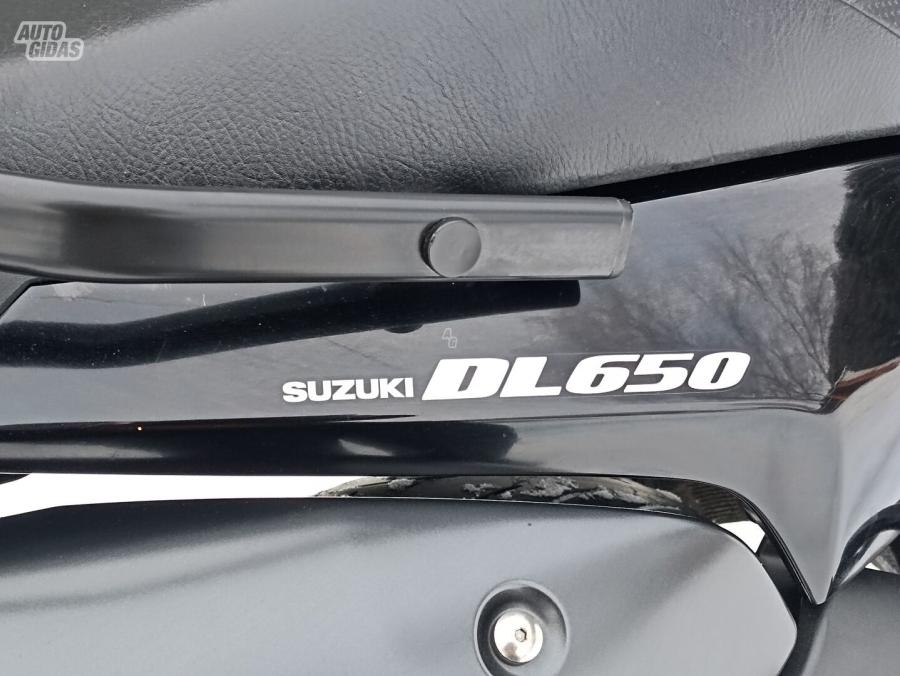 Black Suzuki DL 2010 in Kaunas, with an engine capacity of 0.65 L and mileage of 19 thousand km for 4200 €, photo 18 on AUTOMOTO.COM.LV
