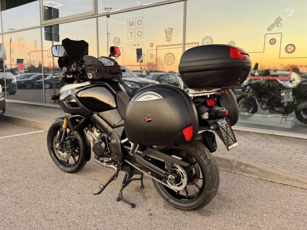 Black Suzuki DL 2016 in Vilnius, with an engine capacity of 1.00 L and mileage of 0 thousand km for 5599 €, photo 11 on AUTOMOTO.COM.LV