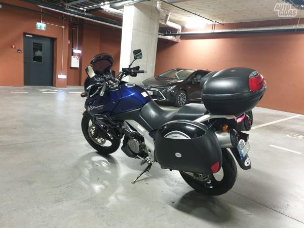 Zils Suzuki DL 2002 Viļņa, ar dzinēja tilpumu 1.00 L un nobraukumu 112 tūkst. km par 2500 €, foto 4 vietnē AUTOMOTO.COM.LV
