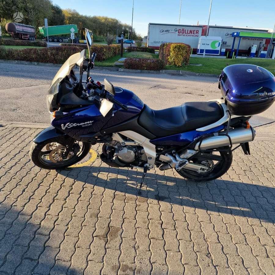 Blue Suzuki DL 2005 in Klaipeda, with an engine capacity of 1.00 L and mileage of 50 thousand km for 2800 €, photo 3 on AUTOMOTO.COM.LV