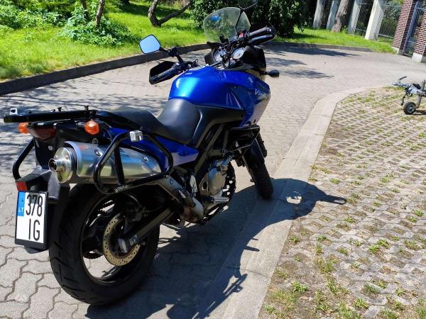 Blue Suzuki DL 2006 in Vilnius, with an engine capacity of 0.65 L and mileage of 58 thousand km for 2400 €, photo 4 on AUTOMOTO.COM.LV