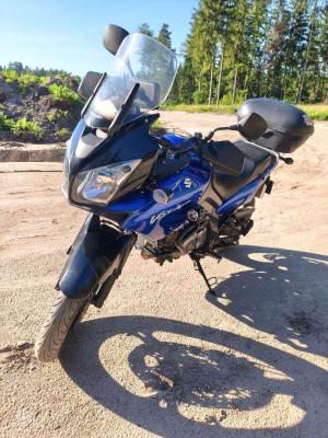 Blue Suzuki DL 2007 in Kaunas, with an engine capacity of 0.65 L and mileage of 59 thousand km for 2750 €, photo 6 on AUTOMOTO.COM.LV