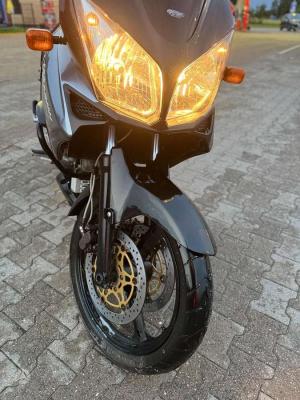 Pelēks Suzuki DL 2002 Alīta, ar dzinēja tilpumu 1.00 L un nobraukumu 83 tūkst. km par 2200 €, foto 8 vietnē AUTOMOTO.COM.LV