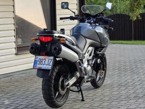 Suzuki DL 2003 ViļÅa vietnÄ PelÄks Suzuki DL 2003 ViļÅa, ar dzinÄja tilpumu 1.00 L un nobraukumu 49 tÅ«kst. km par 2850 ā¬, foto 1 vietnÄ AUTOMOTO.COM.LV