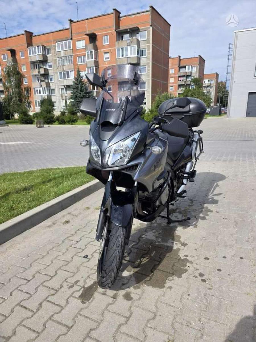 Серый Сузуки DL 2007 в Кретинга, объемом двигателя 1.00 л и пробегом 75 тыс. км за 3499 €, фото 1 на AUTOMOTO.COM.LV
