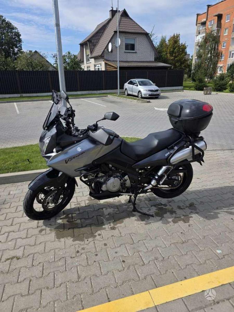 Серый Сузуки DL 2007 в Кретинга, объемом двигателя 1.00 л и пробегом 75 тыс. км за 3499 €, фото 4 на AUTOMOTO.COM.LV