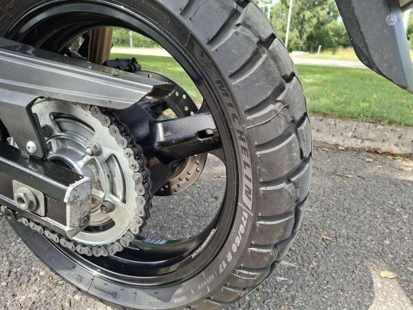 Grey Suzuki DL 2008 in Taurage, with an engine capacity of 0.65 L and mileage of 61 thousand km for 3200 €, photo 8 on AUTOMOTO.COM.LV