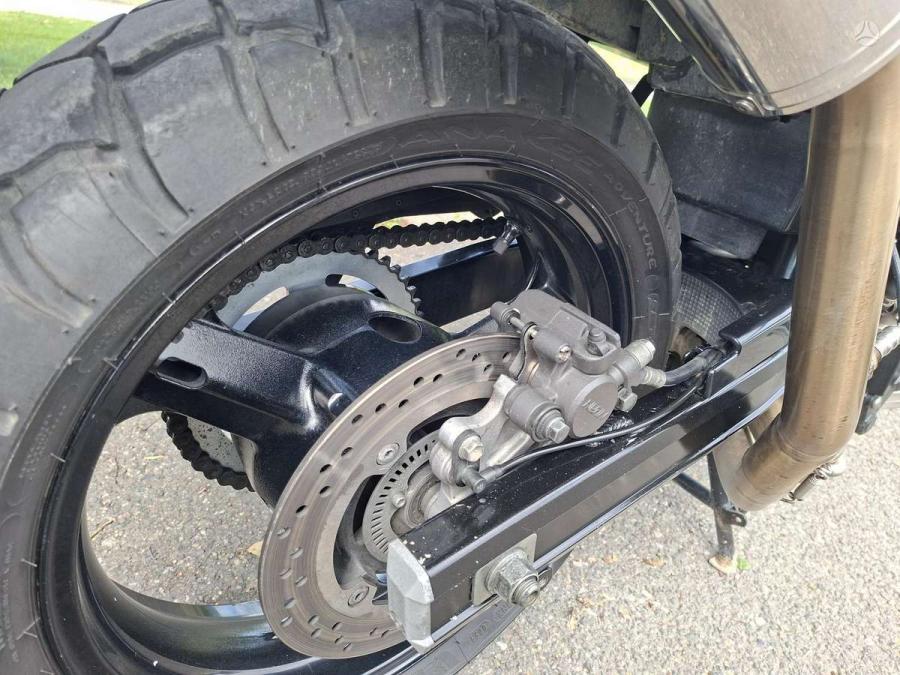 Grey Suzuki DL 2008 in Taurage, with an engine capacity of 0.65 L and mileage of 61 thousand km for 3200 €, photo 10 on AUTOMOTO.COM.LV