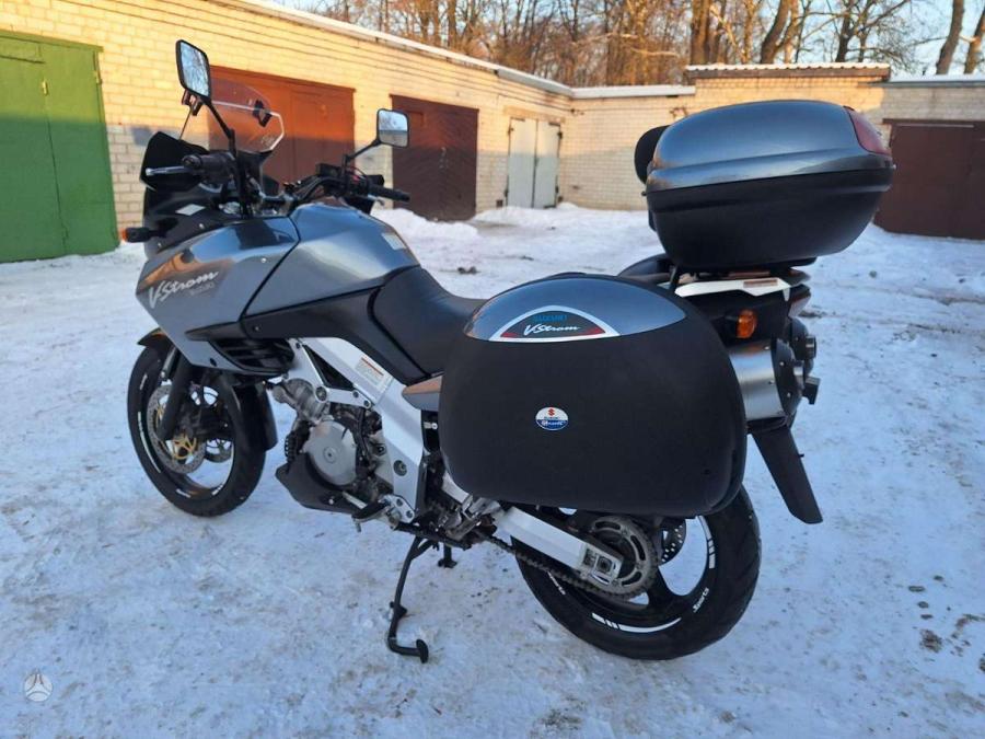 Suzuki DL 2002 Prienai, ar dzinēja tilpumu 1.00 L un nobraukumu 35 tūkst. km par 3350 €, foto 2 vietnē AUTOMOTO.COM.LV