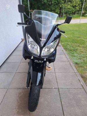Suzuki DL 2002 Prienai, ar dzinēja tilpumu 1.00 L un nobraukumu 48 tūkst. km par 2950 €, foto 4 vietnē AUTOMOTO.COM.LV