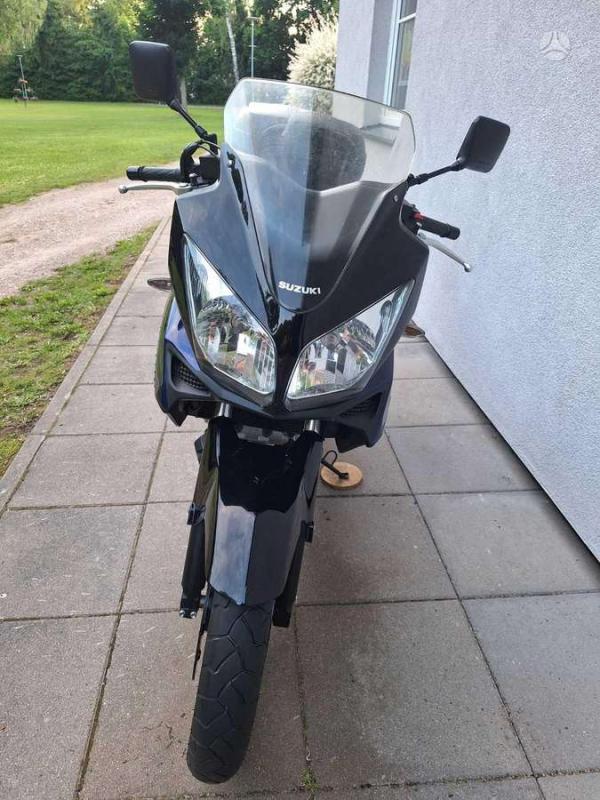 Suzuki DL 2002 Prienai, ar dzinēja tilpumu 1.00 L un nobraukumu 48 tūkst. km par 2950 €, foto 4 vietnē AUTOMOTO.COM.LV