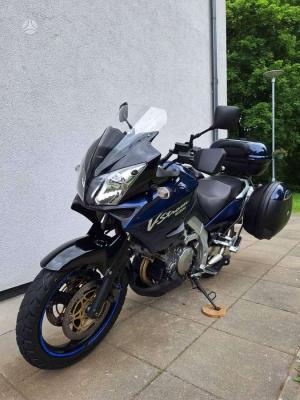 Suzuki DL 2002 in Prienai, with an engine capacity of 1.00 L and mileage of 36 thousand km for 3350 €, photo 9 on AUTOMOTO.COM.LV
