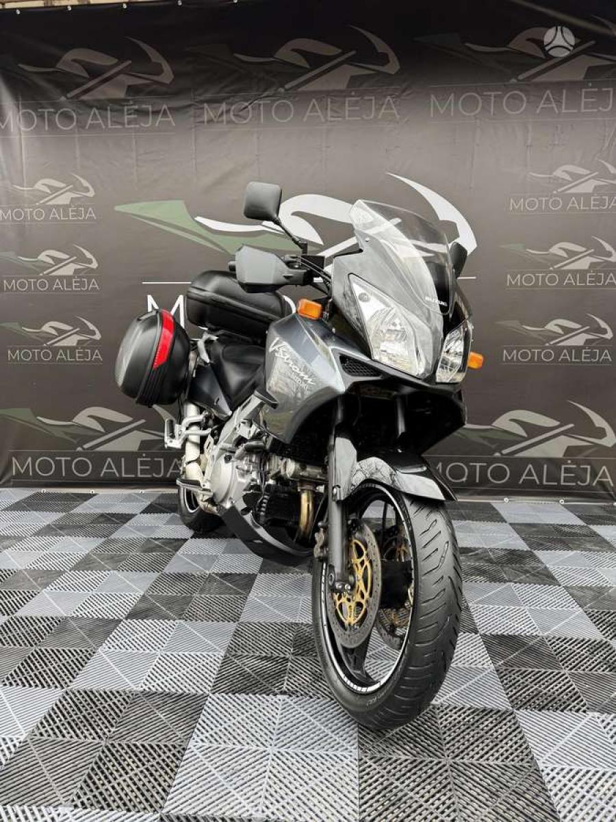 Suzuki DL 2002 in Prienai, with an engine capacity of 1.00 L and mileage of 51 thousand km for 3199 €, photo 3 on AUTOMOTO.COM.LV