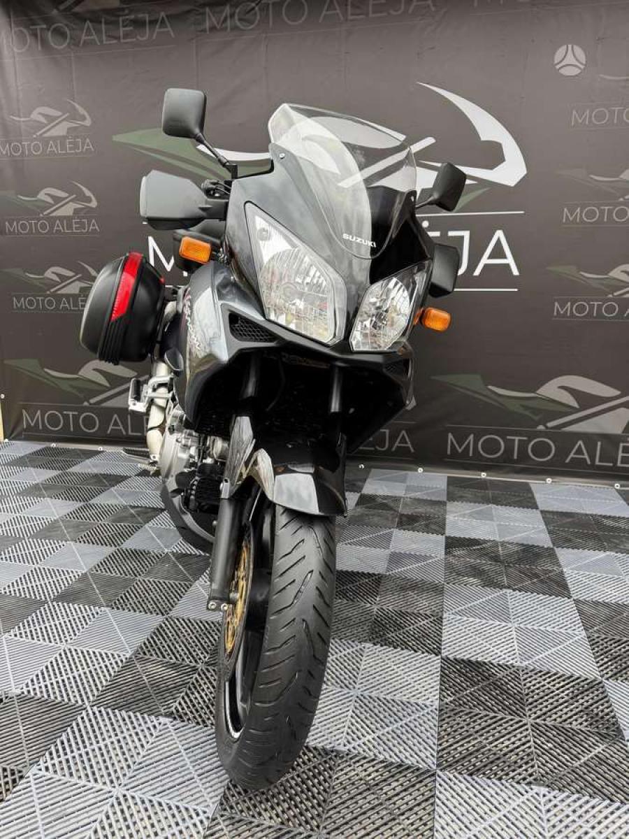 Suzuki DL 2002 in Prienai, with an engine capacity of 1.00 L and mileage of 51 thousand km for 3199 €, photo 5 on AUTOMOTO.COM.LV
