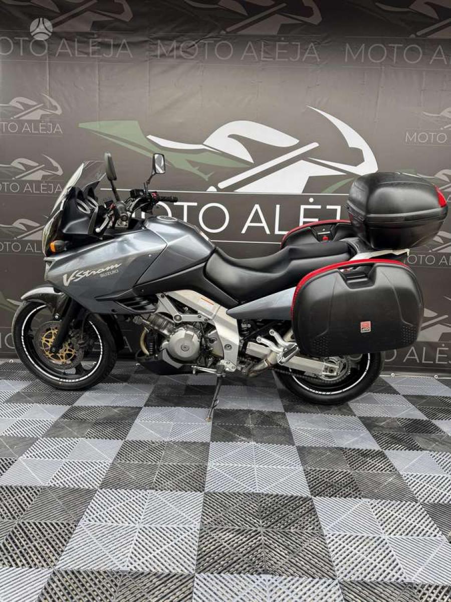 Suzuki DL 2002 in Prienai, with an engine capacity of 1.00 L and mileage of 51 thousand km for 3199 €, photo 7 on AUTOMOTO.COM.LV