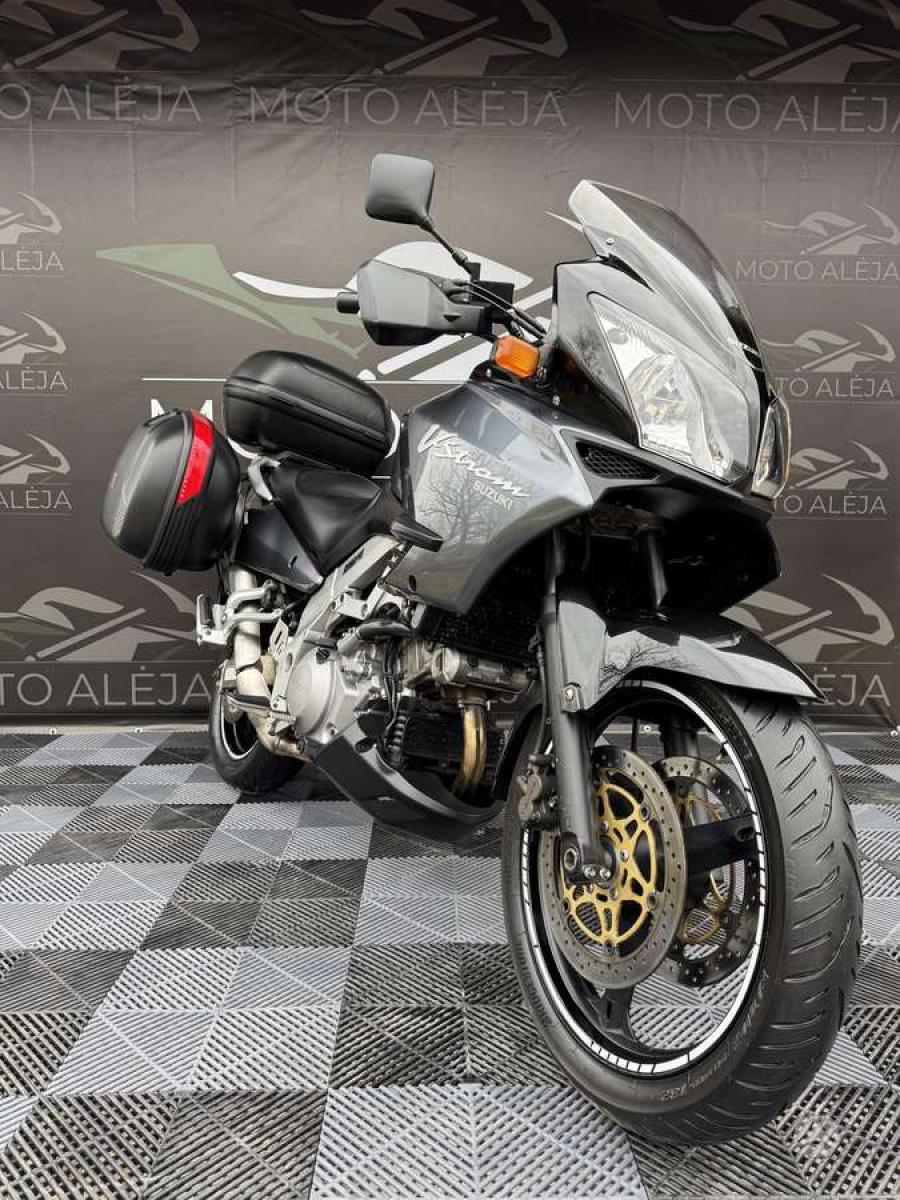 Suzuki DL 2002 in Prienai, with an engine capacity of 1.00 L and mileage of 0 thousand km for 3250 €, photo 1 on AUTOMOTO.COM.LV