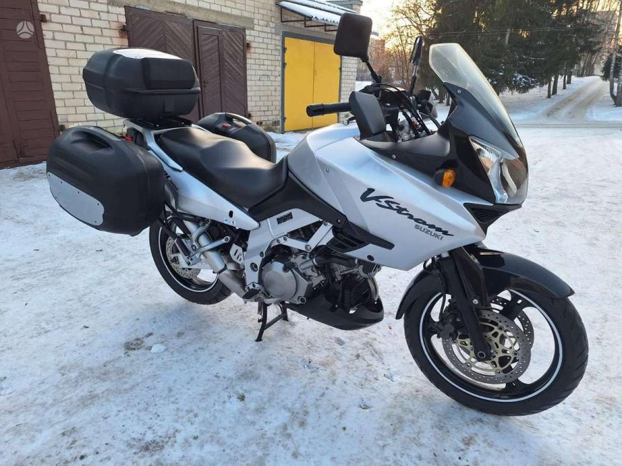 Suzuki DL 2003 Prienai, ar dzinēja tilpumu 1.00 L un nobraukumu 42 tūkst. km par 3350 €, foto 6 vietnē AUTOMOTO.COM.LV