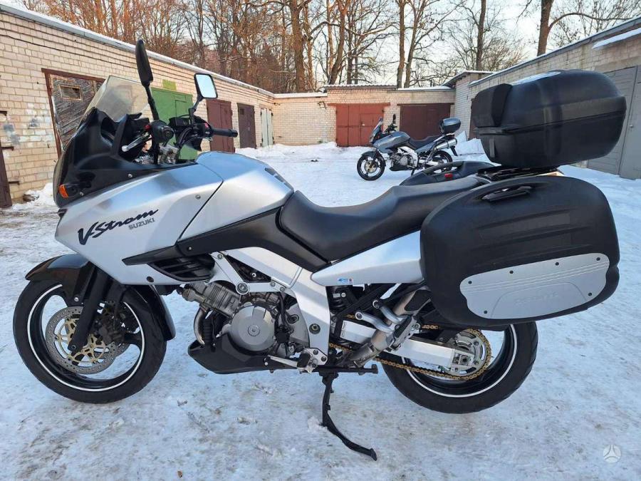 Suzuki DL 2003 Prienai, ar dzinēja tilpumu 1.00 L un nobraukumu 42 tūkst. km par 3350 €, foto 8 vietnē AUTOMOTO.COM.LV