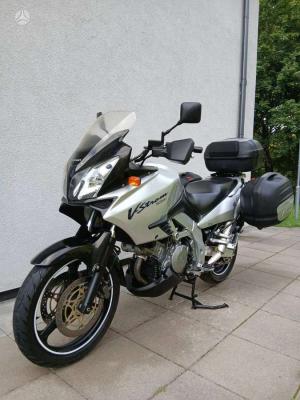 Suzuki DL 2003 in Prienai, with an engine capacity of 1.00 L and mileage of 42 thousand km for 3250 €, photo  on AUTOMOTO.COM.LV