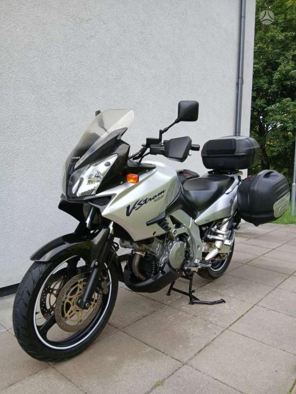 Suzuki DL 2003 in Prienai on AUTOMOTO.COM.LV Suzuki DL 2003 in Prienai, with an engine capacity of 1.00 L and mileage of 42 thousand km for 3250 €, photo 8 on AUTOMOTO.COM.LV