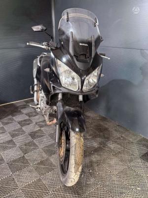 Suzuki DL 2004 in Taurage, with an engine capacity of 0.65 L and mileage of 45 thousand km for 1650 €, photo  on AUTOMOTO.COM.LV